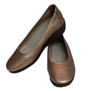 Basic Editions Shoes for Women - Poshmark